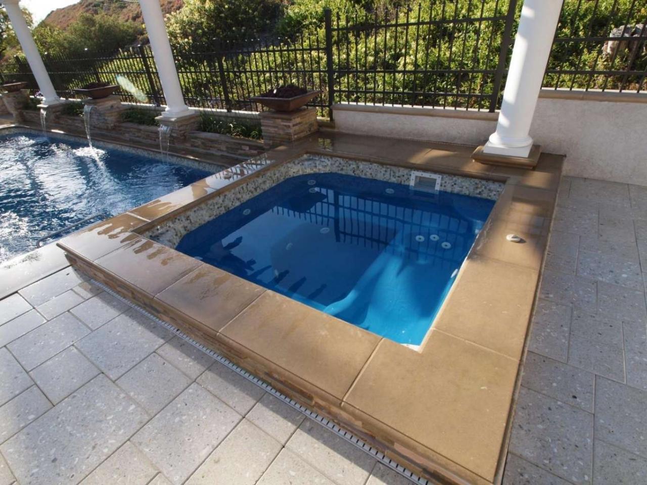 The Dream Spa- Square – Atlantis Pools
